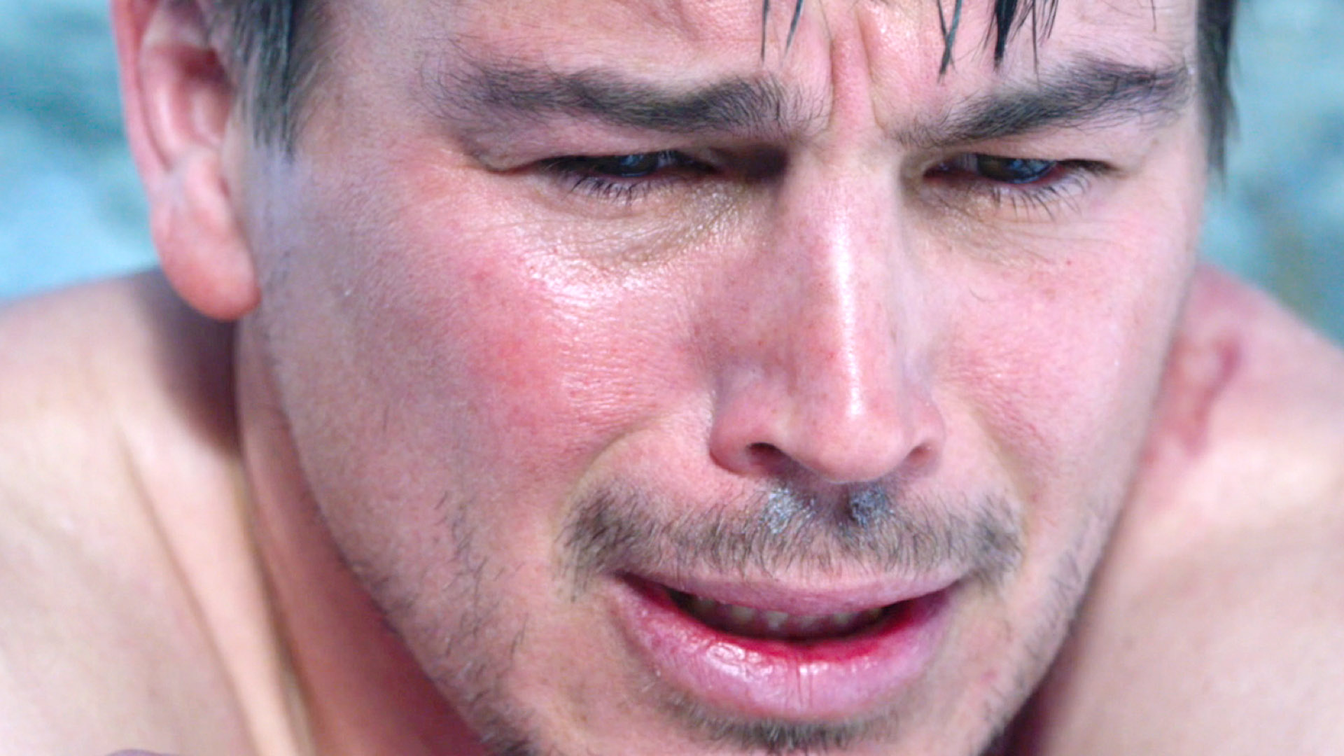 Josh Hartnett Fights To Survive In 6 Below Trailer