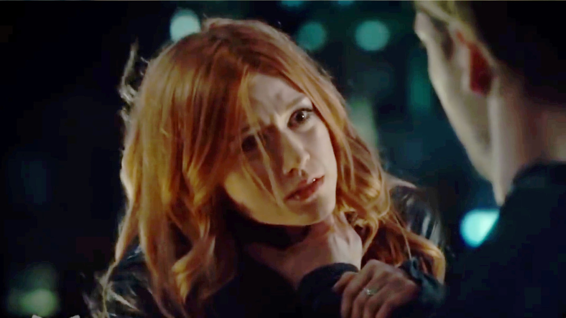 Shadowhunters: Season 3 Episode 7 Clip - Clary, Alec, & Izzy Visit ...