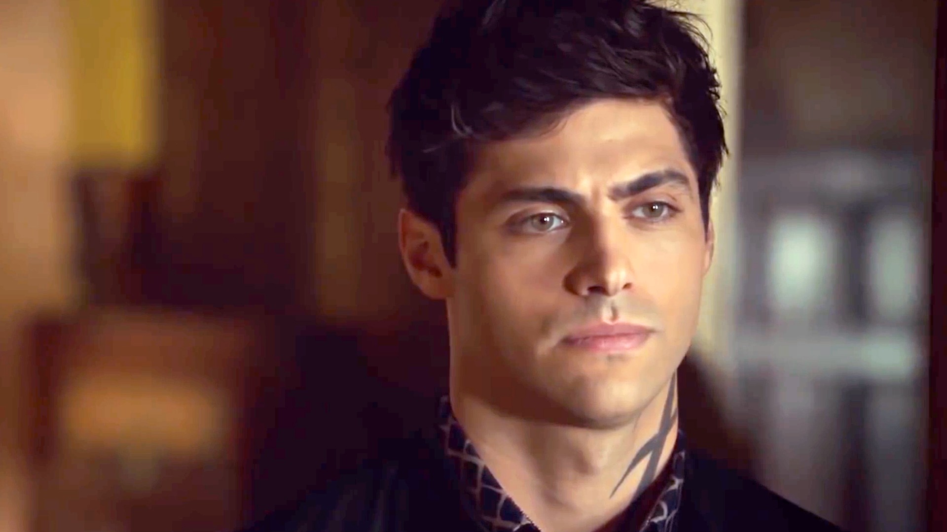 Shadowhunters: Season 3 Episode 7 Clip - Clary, Alec, & Izzy Visit ...